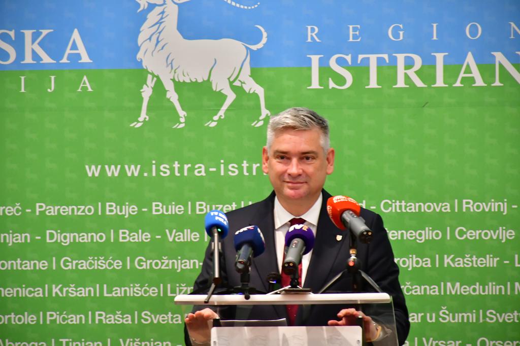 Istarski župan Boris Miletić održao redovnu mjesečnu konferenciju za ...
